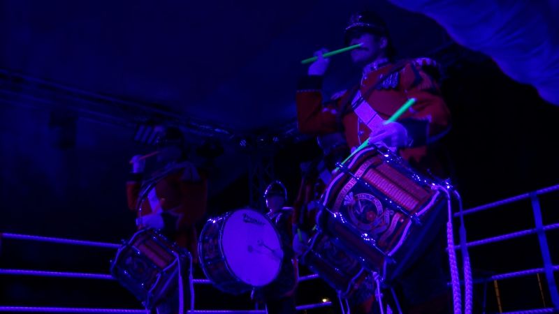 Glow-in-the-dark drumming display ends the action in the ring at Army ...