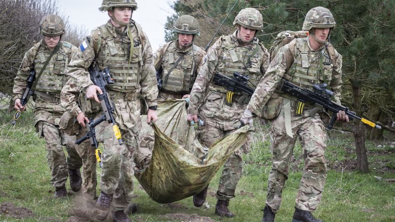 IN PICTURES: Airborne Signallers On Exercise Mercury Dagger
