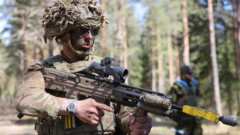 On the frontline: British troops dig in just 35 miles from Russia in ...