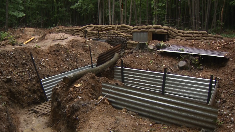 Hollywood Historical Adviser Constructs Replica WW1 Trenches In Kent
