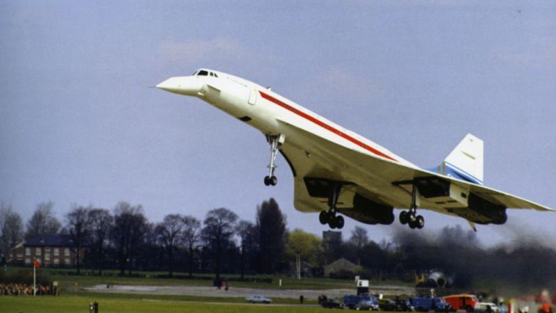 Concorde's First UK Flight 50 Years Ago