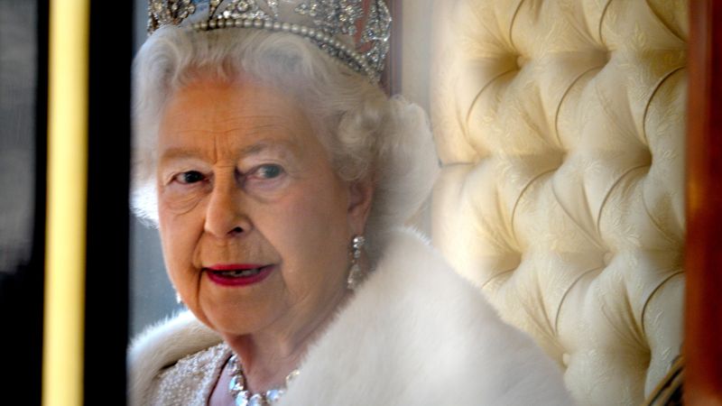 The Queen 'understood the burdens and the glory of a life in uniform'