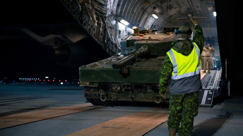 First Canadian Leopard 2 tank donated to Ukraine arrives in Poland