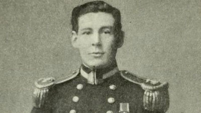 Victoria Cross awarded to axe-wielding officer who stormed enemy boat ...