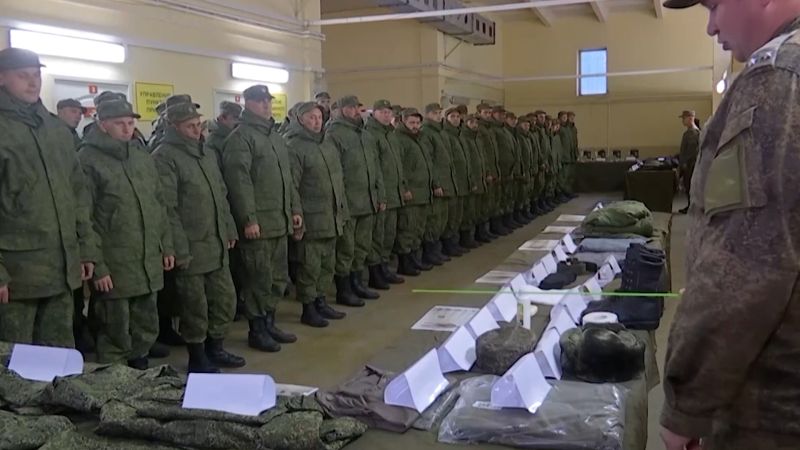 Thousands of newly mobilised Russian soldiers 'poorly equipped', MOD says