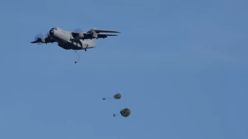 Nato airborne soldiers take part in largest parachute drop since Second ...