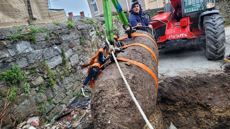 RN divers' bravery dealing with bomb recognised in King's Birthday Honours