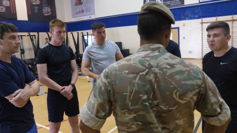 How Do Potential Army Officers Decide Which Regiment To Join?