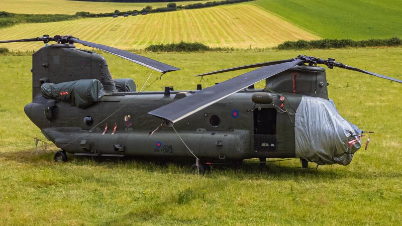 RAF Chinook returns to base after being stranded in farmer's field for ...