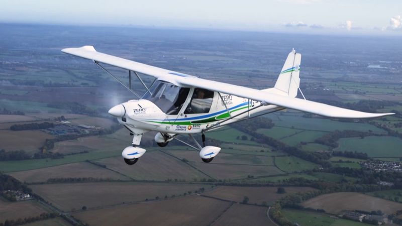 RAF test pilot's world record flight on 100% synthetic fuel