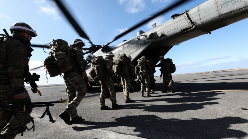 Commandos in Iceland show how to rescue pilots shot down behind enemy lines