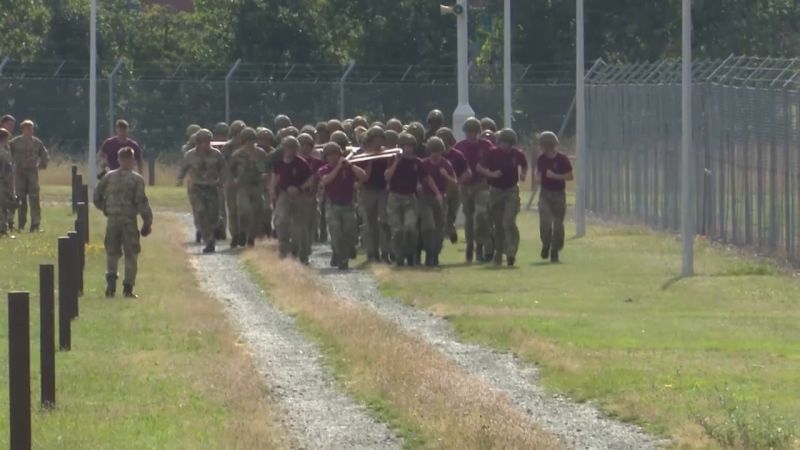 Saracens Youngsters Train With Parachute Regiment