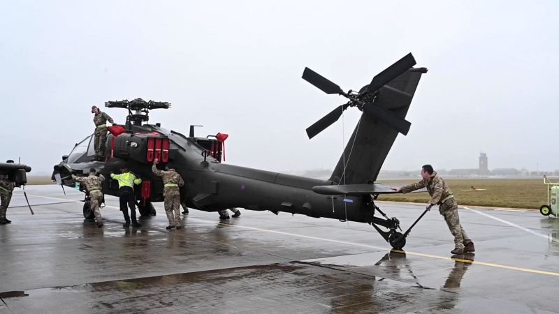 Army Air Corps takes delivery of three brand new Apache E-model attack ...