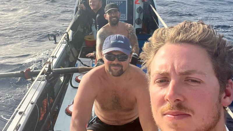 Army rowers cross halfway point despite losing oars in 3,000-mile ...